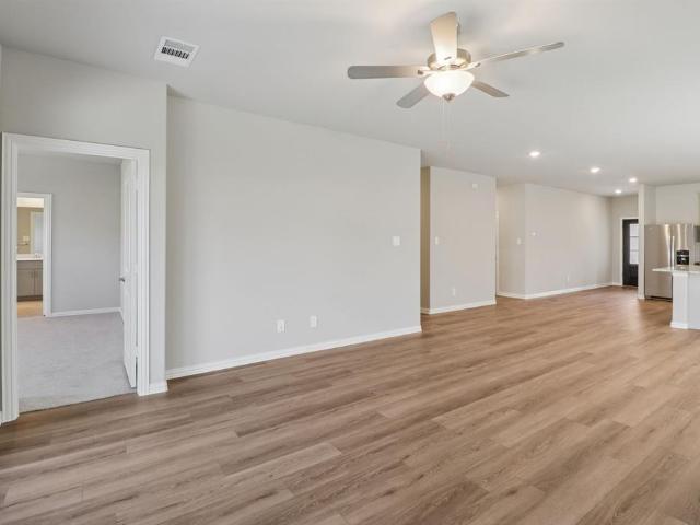 2304 Nicole Dr, Denton, TX 76208 | MLS #21200