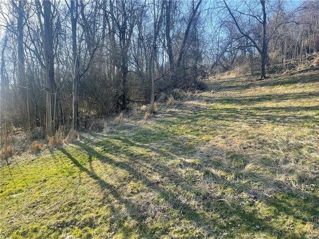 2304 Nicholson Rd, Sewickley, PA 15143