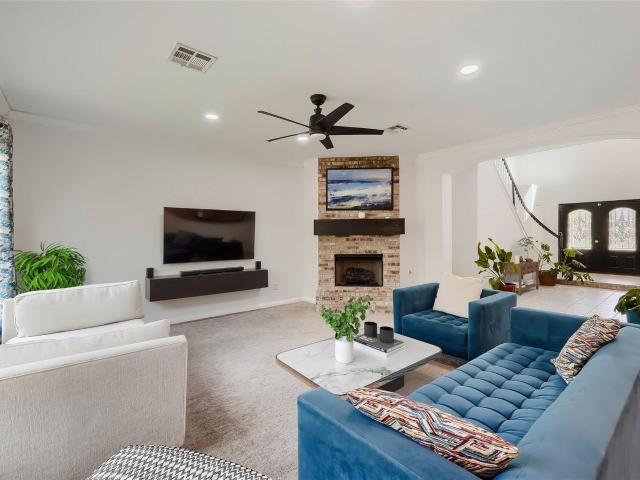 2304 Brittway Ln