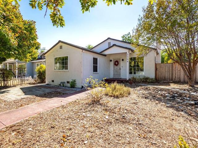 2304 California St, Redding, CA 96001