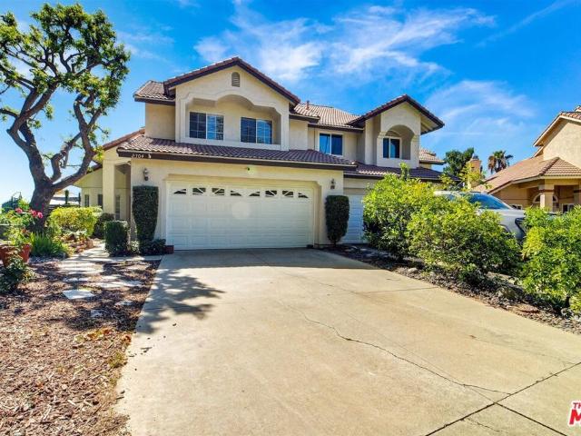 2304 Calle Trella