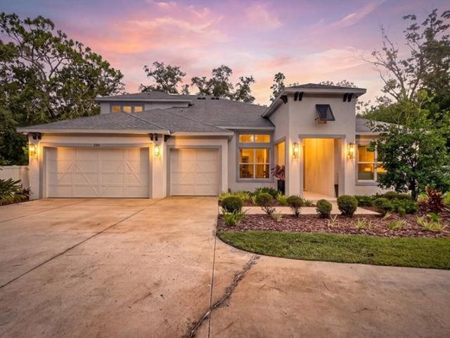 2304 Clement Rd, Lutz, FL 33549