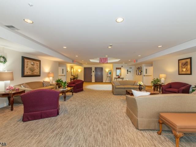 2304 Clinton Ln, Unit 2304, Rockaway, NJ 07866 | MLS #4016 | Compass