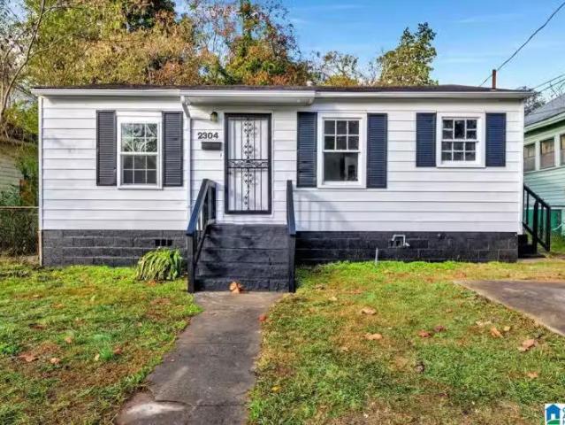 2304 EUFAULA AVE, BIRMINGHAM, AL 35208 Single Family Residence.