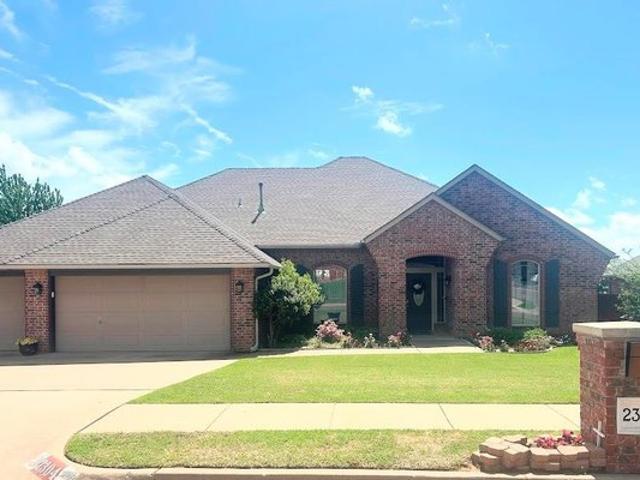 2304 Hanover Ln, Edmond, OK 73034
