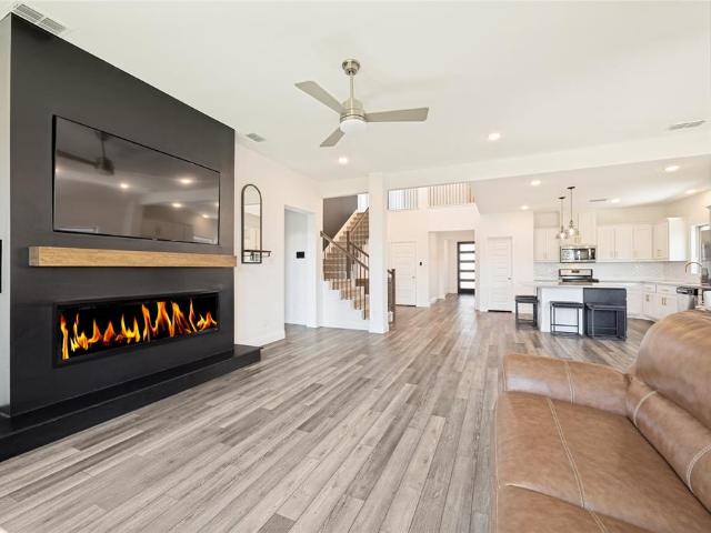 2304 Poppy Valley Lane