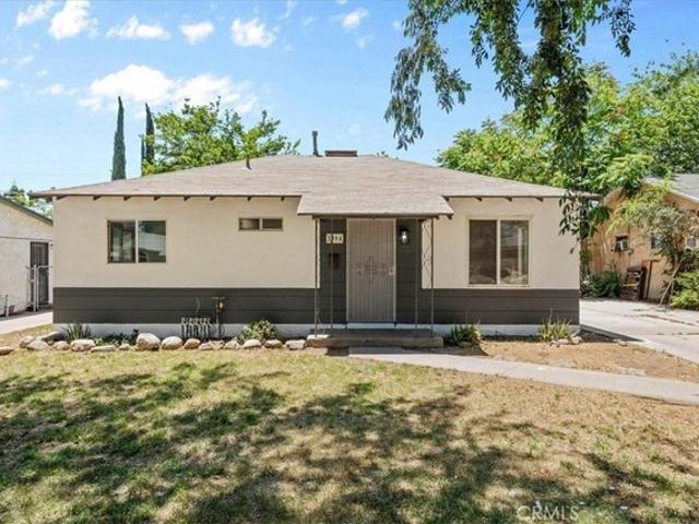 2304 Roxbury Dr, San Bernardino, CA 92404