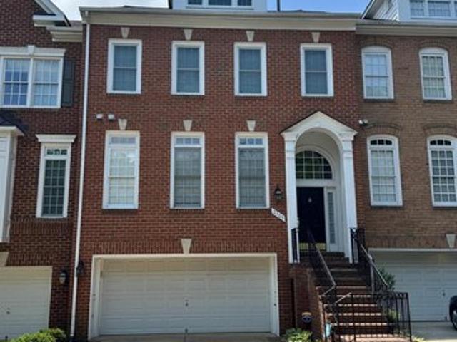 2304 Sawtooth Oak Ct, Vienna, VA 22182