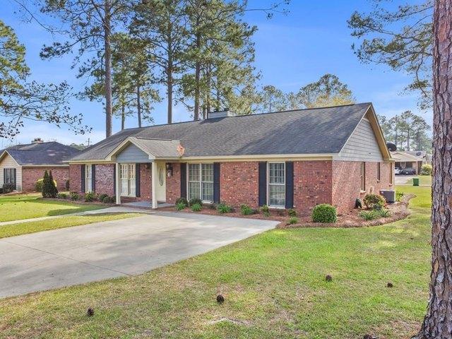 2304 Tuxedo Ln Apt B, Albany, GA 31707