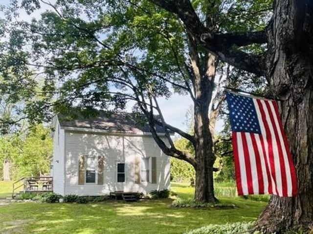 2304 th Ave, Evart, MI 49631