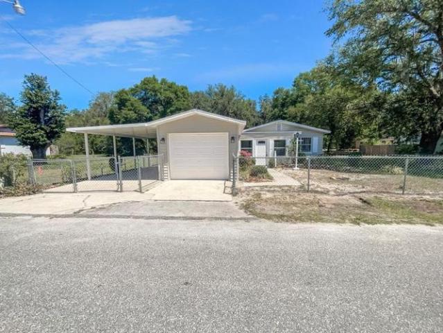 2304 Waitman Ave, Leesburg, FL 34748