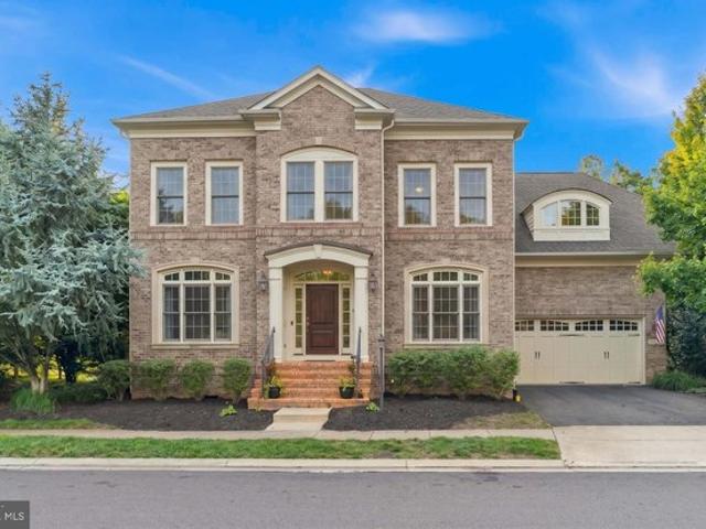 23053 Olympia Dr, Brambleton, VA 20148