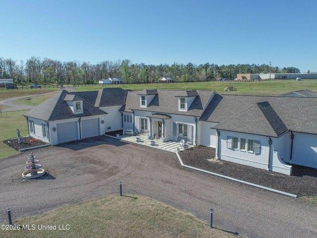 23057 MS 6, Batesville, MS 38606