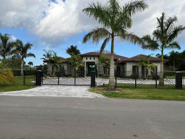 23055 SW 172nd Ct, Miami, FL 33170