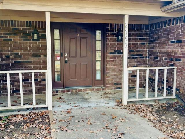 2305 Meadowlake Road