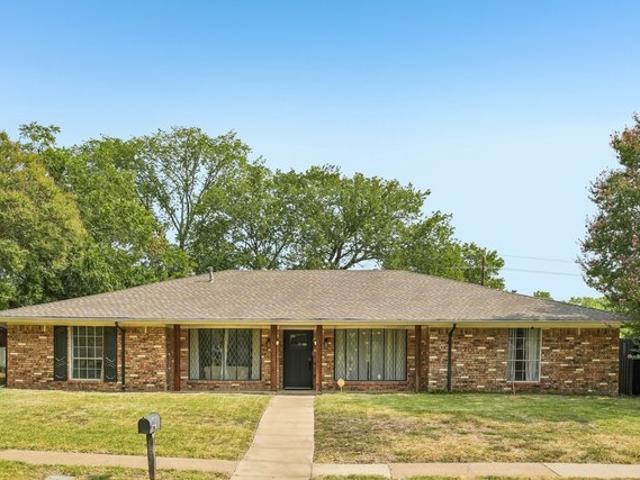 2305 Merrimac Dr, Plano, TX 75075