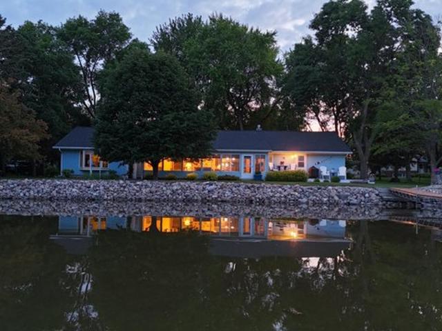 2305 NE Country Club Dr, Willmar, MN 56201