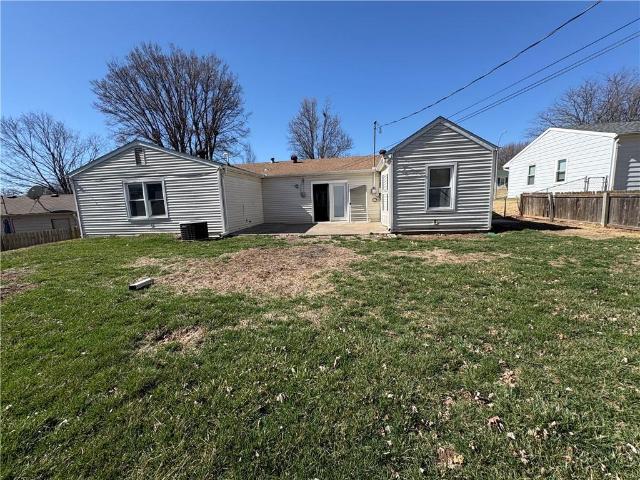 2305 Castle Ln, St. Joseph, MO 64503 | MLS #2606 | Compass