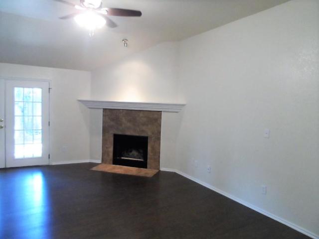 2305 Carolyn Court