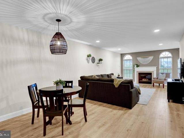 2305 Carriage Lane