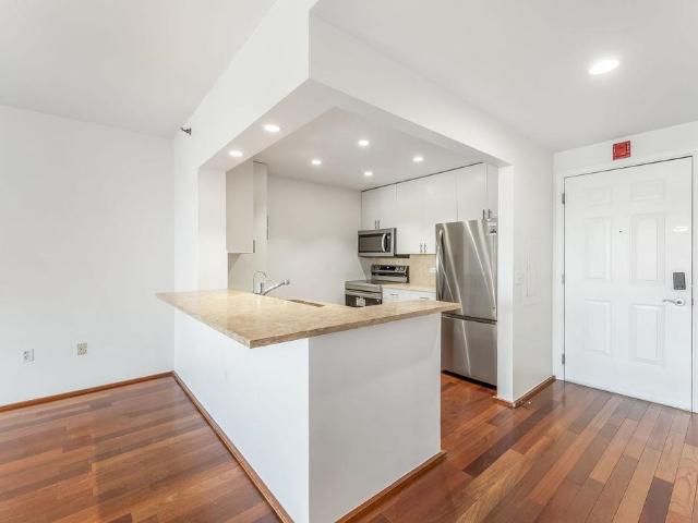 2305 City Pl