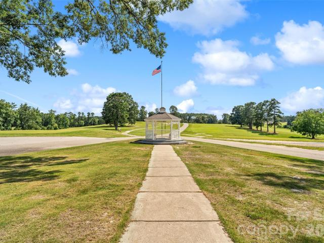 2305 Country Club Road