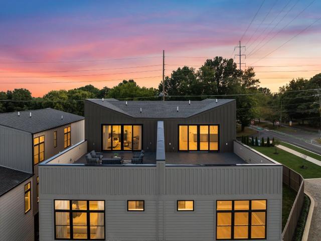 2305 Eastland Ave # B