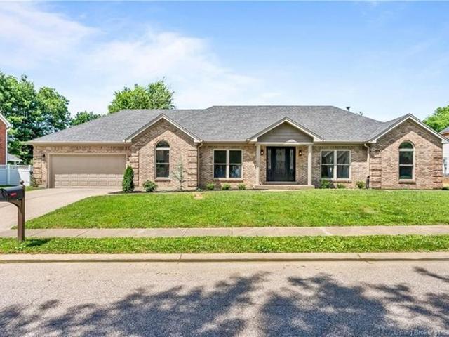 2305 Elk Pointe Blvd, Jeffersonville, IN 47130