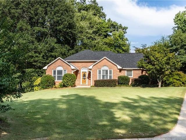 2305 Ellenwood Dr, Opelika, AL 36801