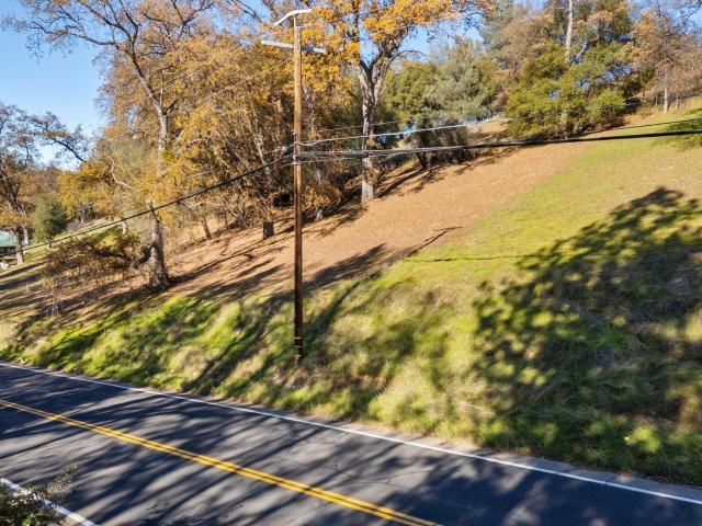 2/305 Ferretti Rd