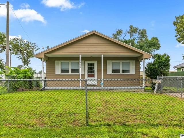 2305 Fowler Ave, Omaha, NE 68110