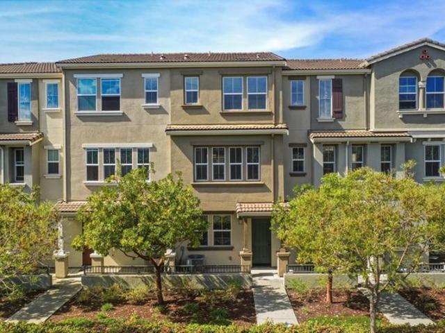 2305 Gibbons St, Hayward, CA 94541