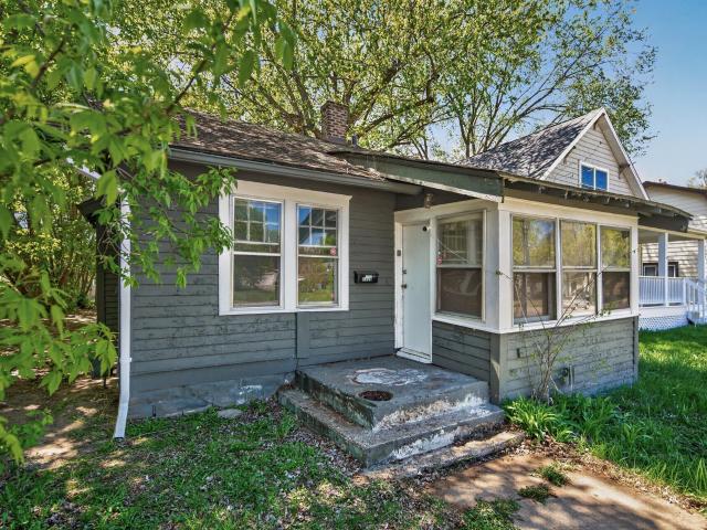 2305 Golden Valley Road