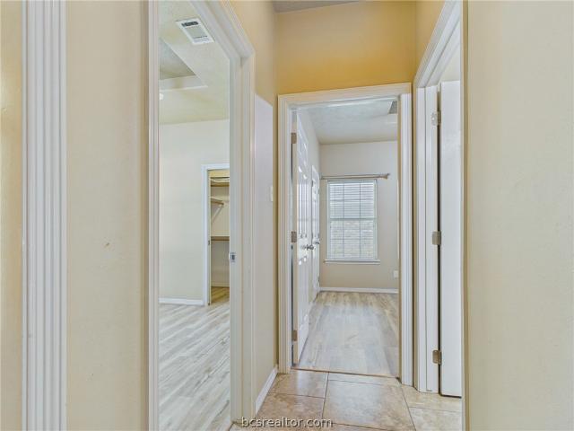 2305 Kendal Green Circle
