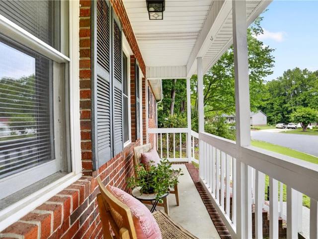 2305 Kingwood Court