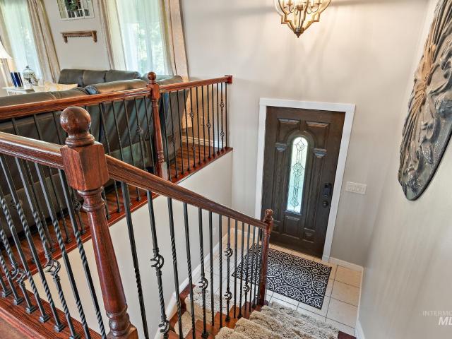 2305 Locust