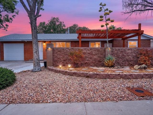 2305 Stevens Dr NE, Albuquerque, NM 87112