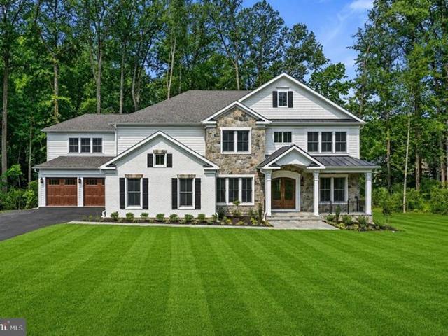 2305 Stryker Ave, Vienna, VA 22181