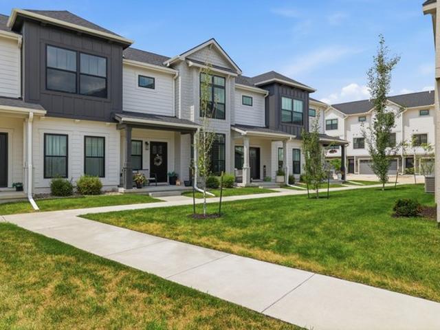 2305 SW Parkway Ln, Ankeny, IA 50023