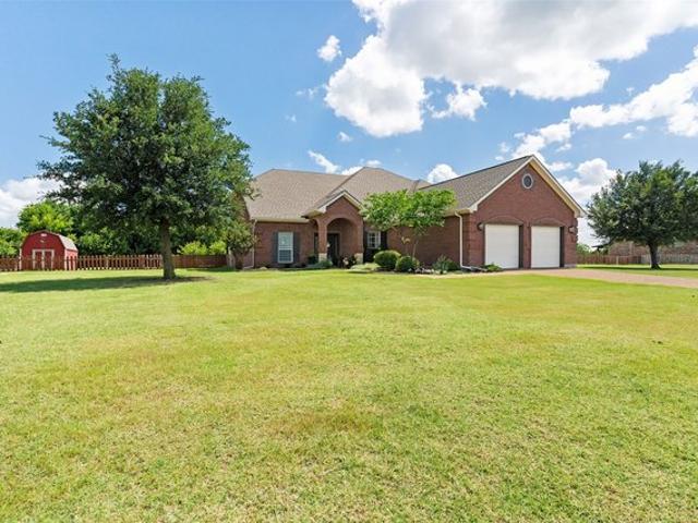 2305 Silver Maple Dr, Saint Paul, TX 75098