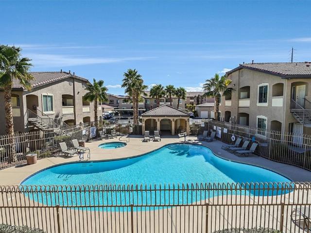 2305 W Horizon Ridge Parkway 1523
