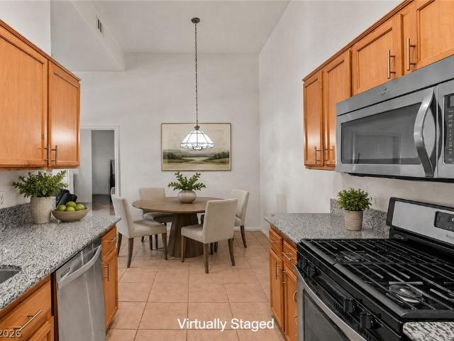 2305 W Horizon Ridge Parkway 2524