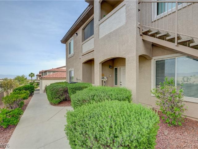 2305 W Horizon Ridge Parkway 613