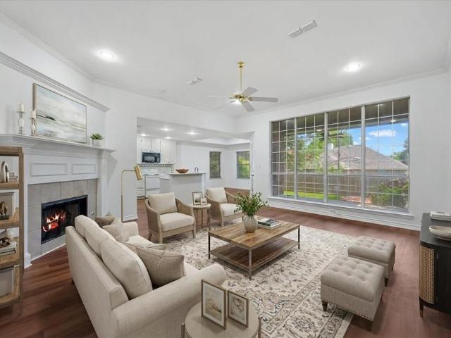 2305 Whispering Oaks