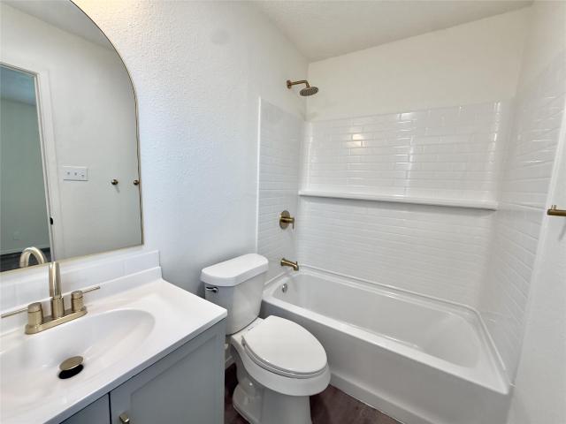2305 Whitlow Cv