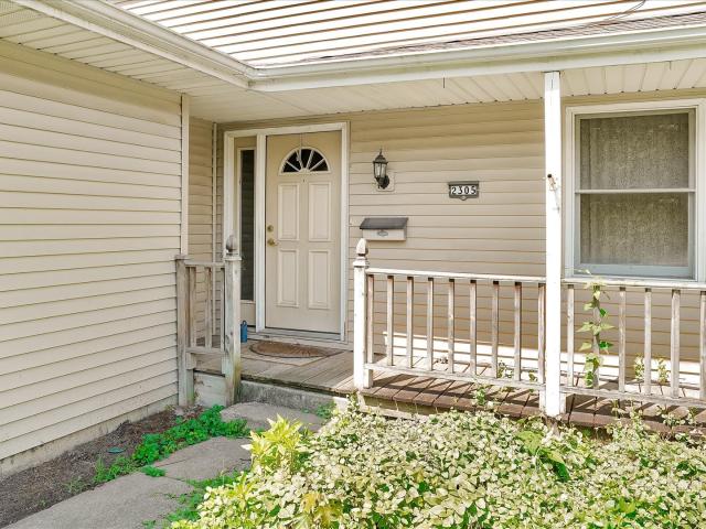 2305 Whitson Circle