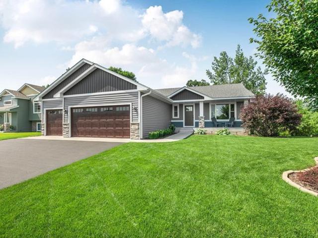 23063 Turquoise St, Saint Augusta, MN 56301