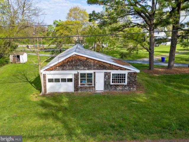 23060 Old Fairlee Rd, Chestertown, MD 21620