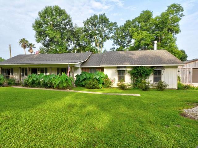 23065 Elberta Ln, Zachary, LA 70791