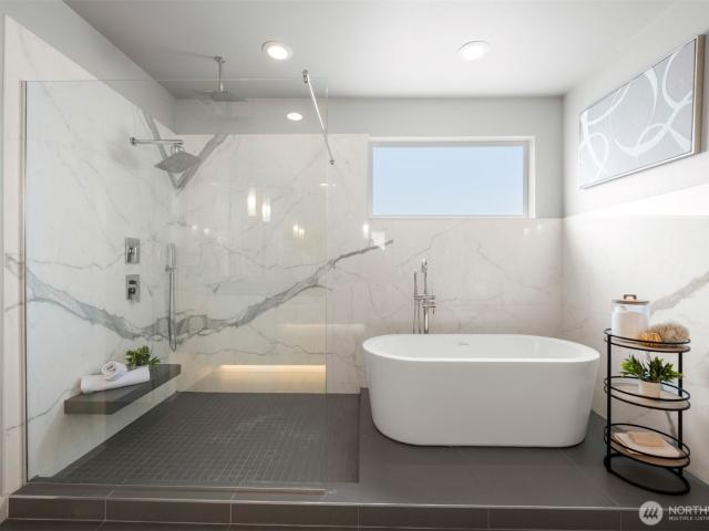 2306 NE 145th St, Shoreline, WA 98155 | MLS #2558